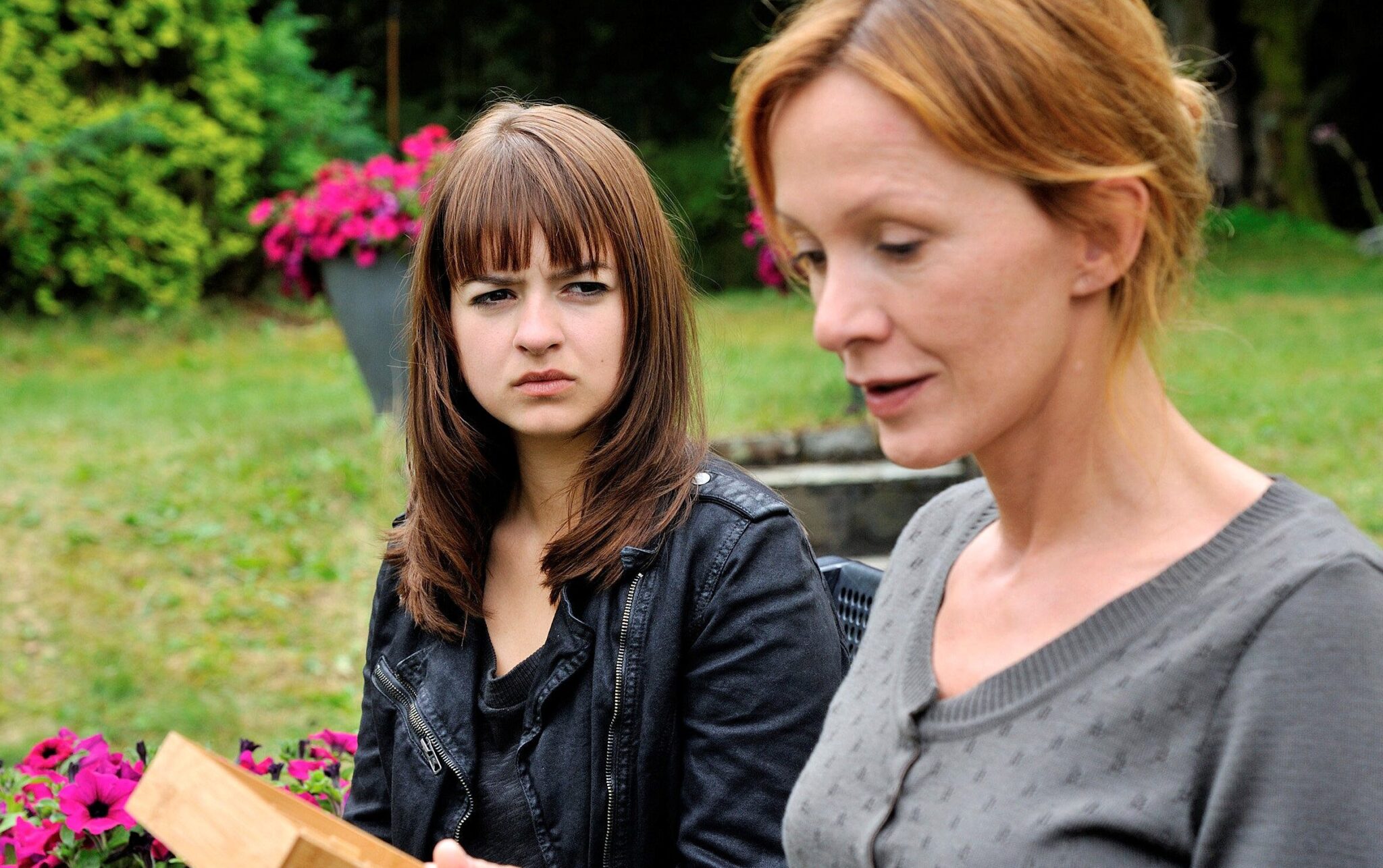 Die Frau am Strand - tittelbach.tv